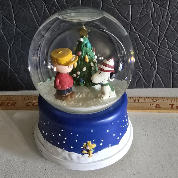 Peanuts | Holiday | Peanuts Black And White Base With Logo | Poshmark